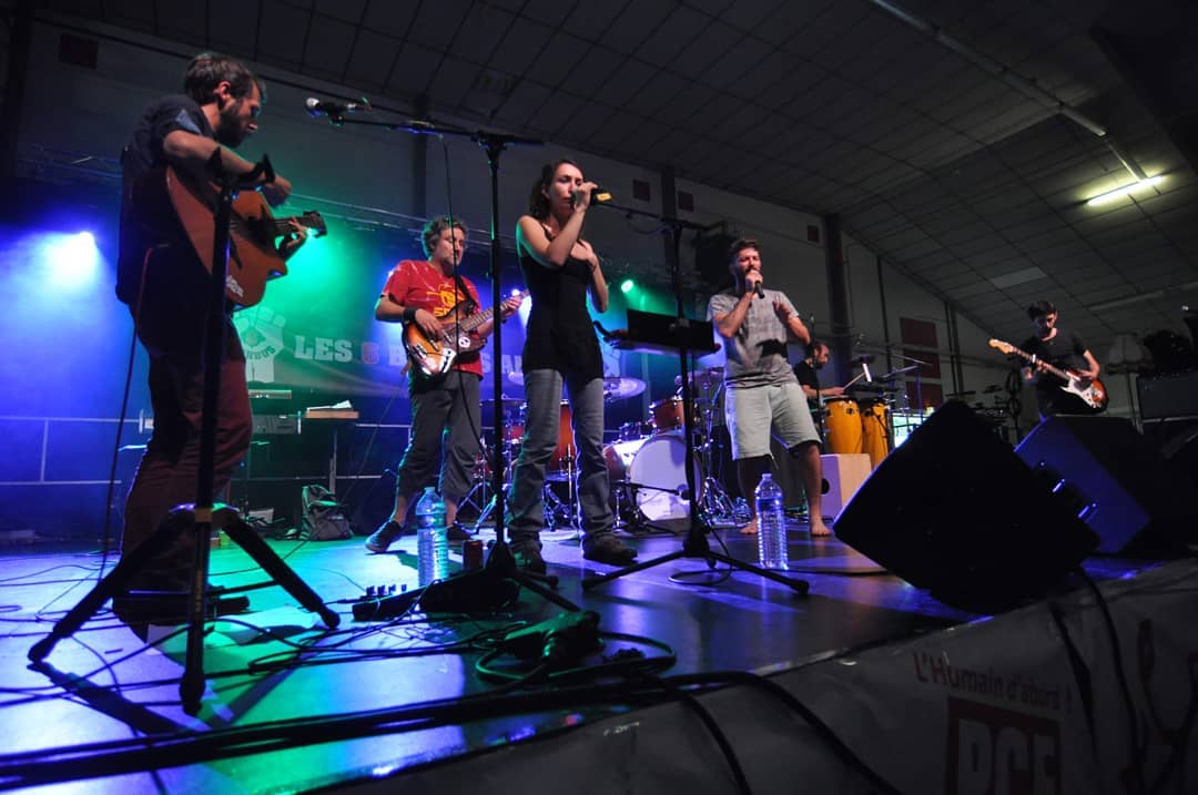 Les 6 Barbus | "Tout reste à écrire car dans ce monde, trop est à refaire"